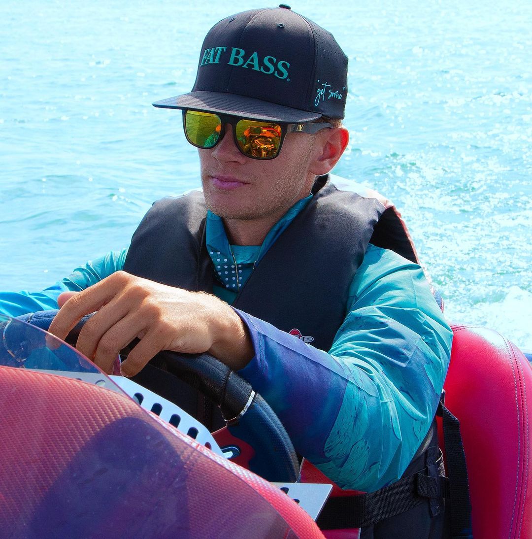 Feeling that Friday Vibe! Catchin’ Bass with Class! – Fat Bass